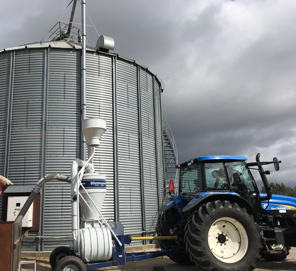 Pneumatic Silo Loading and Emptying System - Kongskilde Grain